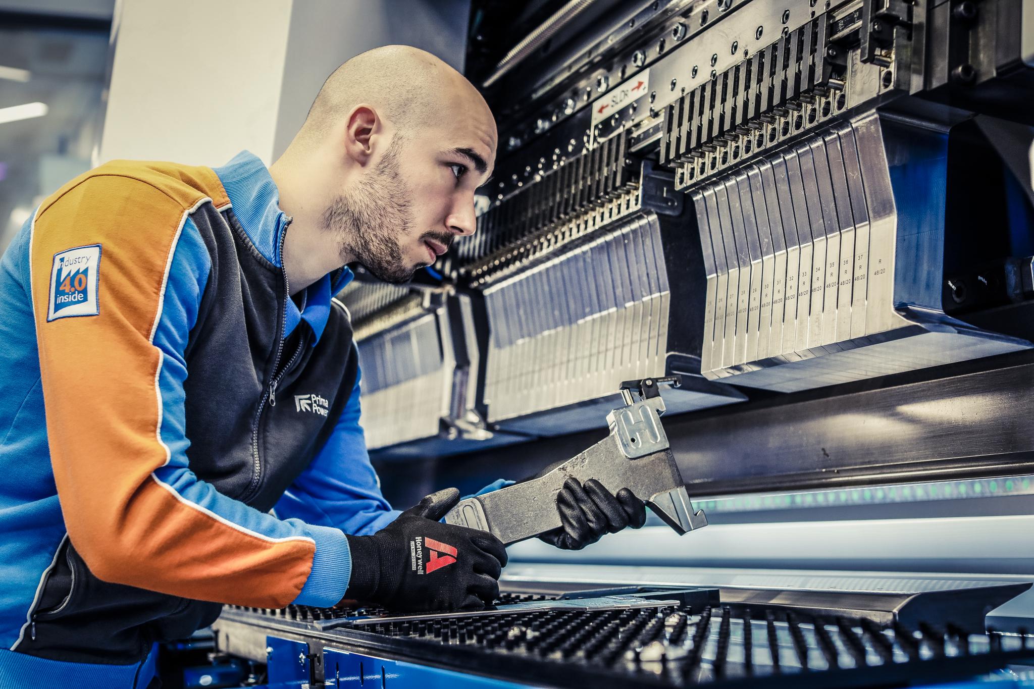 Machine upgrades, services | Prima Power